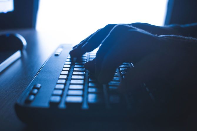 善良で疑り深い40代男性が｢銀行口座を騙し取られ､前歴者になる｣までの全プロセス 副業が詐欺の温床に…ふつうの求人サイトに詐欺グループは ...