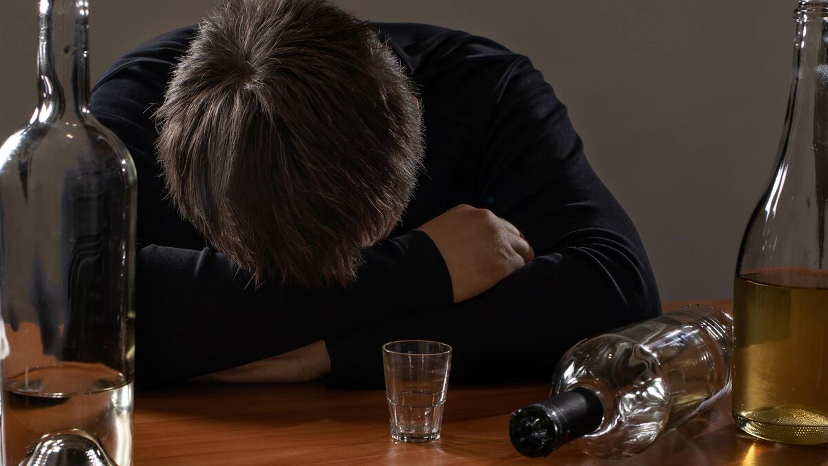 ｢断酒｣では7割が失敗する…筑波大学附属病院の｢飲んでもいい外来｣に依存症患者が集まっているワケ 診療も精神科￫内科にしてハードルを下げる ...